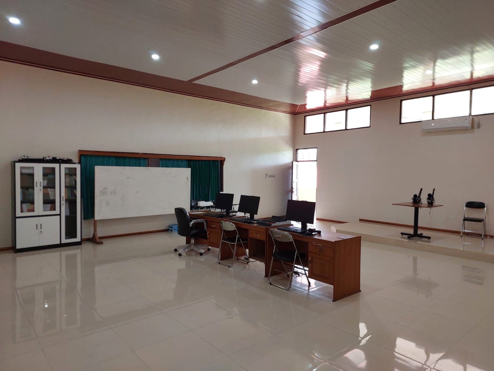 Lab Microteaching - Zona Integritas FKIP Universitas Palangka Raya